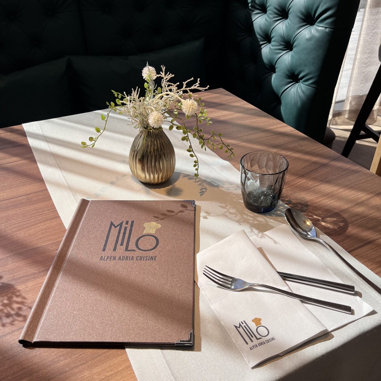 The taste of spring. Our new menu. - Hotel Seven